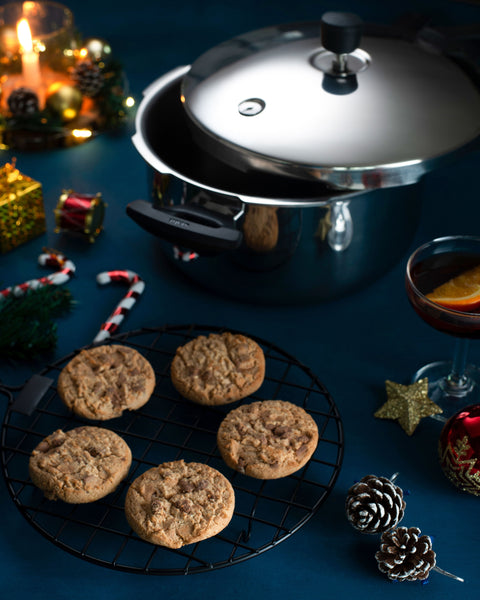 Easy Tips: Baking in a Pressure Cooker – Stahl Kitchens